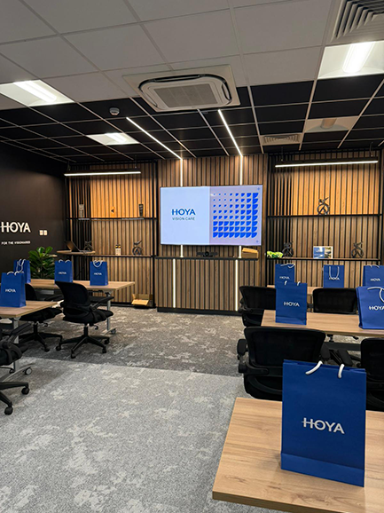 Seven Go To Hoya